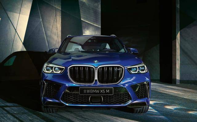 王者归来，宝马X5配4.4T＋V8发动机爆600马力，连颗螺丝都是进口_搜狐汽车_搜狐网