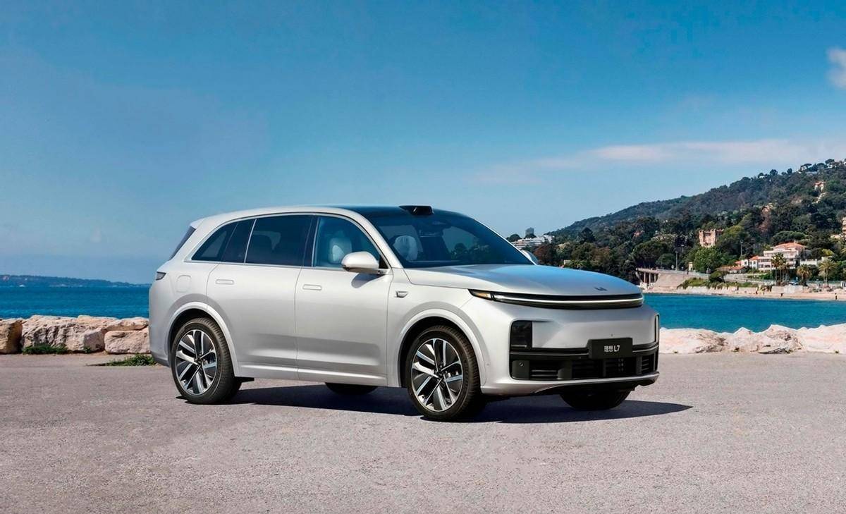 理想L7：综合续航1315km，配双15.7寸大屏，竞品直指汉兰达？_搜狐汽车_搜狐网