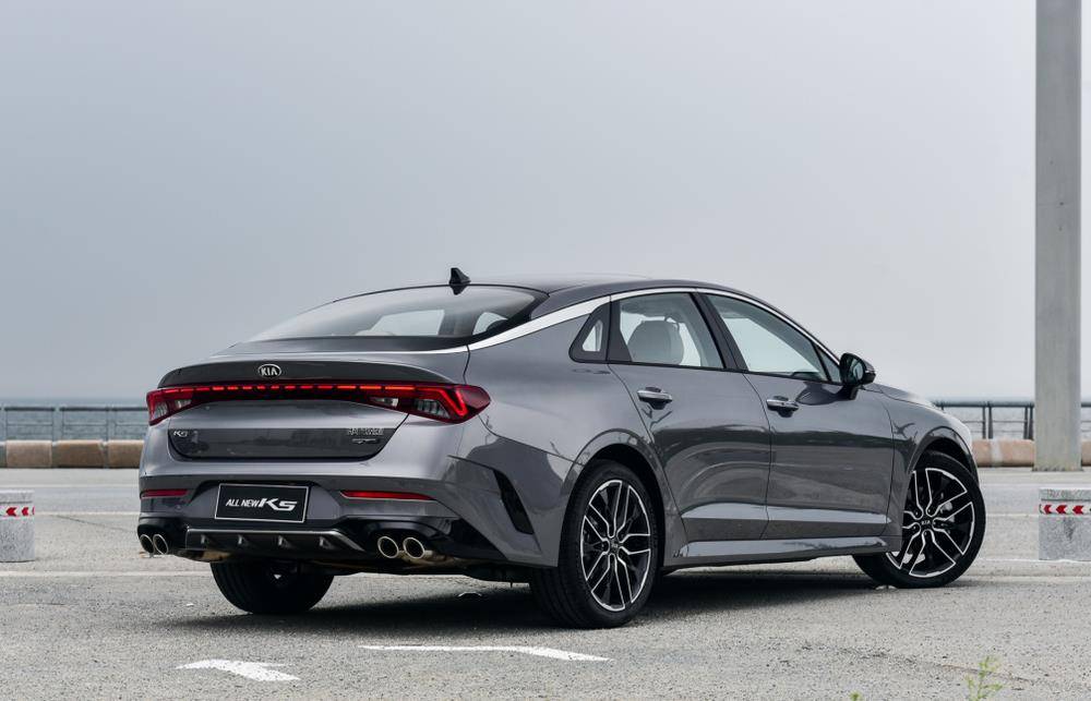 240马力的起亚K5预售18.98万，早该正视韩系车的实力_搜狐汽车_搜狐网