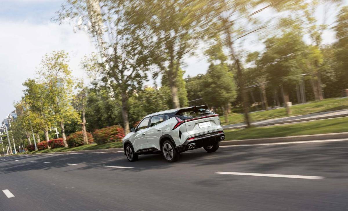 限时售价9.98万起，全系标配了8155芯片的博越COOL值得买？_搜狐汽车_搜狐网