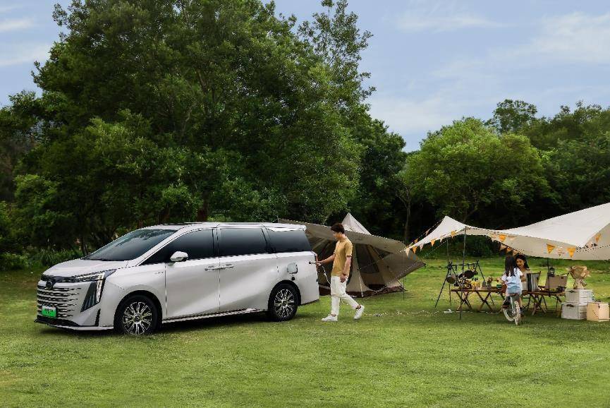 智电新能源旗舰 MPV 传祺 E9 在人民大会堂上市发布 32.98 万元起_搜狐汽车_搜狐网