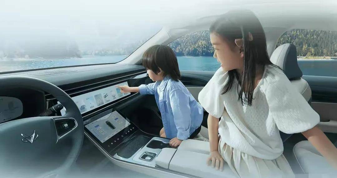 极狐阿尔法森林版不走寻常路，生而破界，极致守护_搜狐汽车_搜狐网