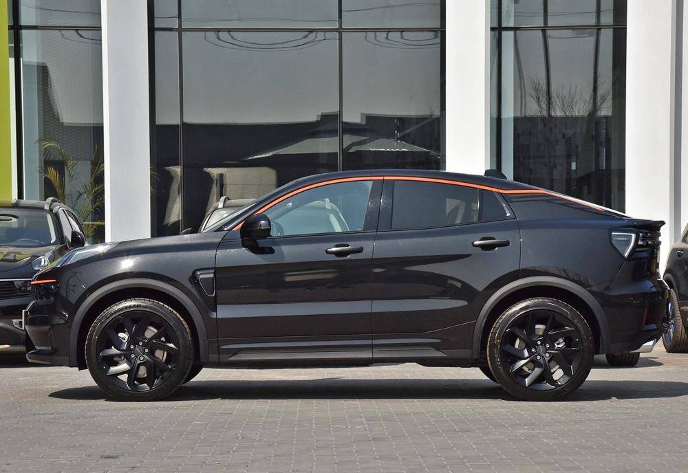 吉利新款SUV来袭，入门就爆254马力，配8AT＋四驱，比福特锐际给力_搜狐汽车_搜狐网