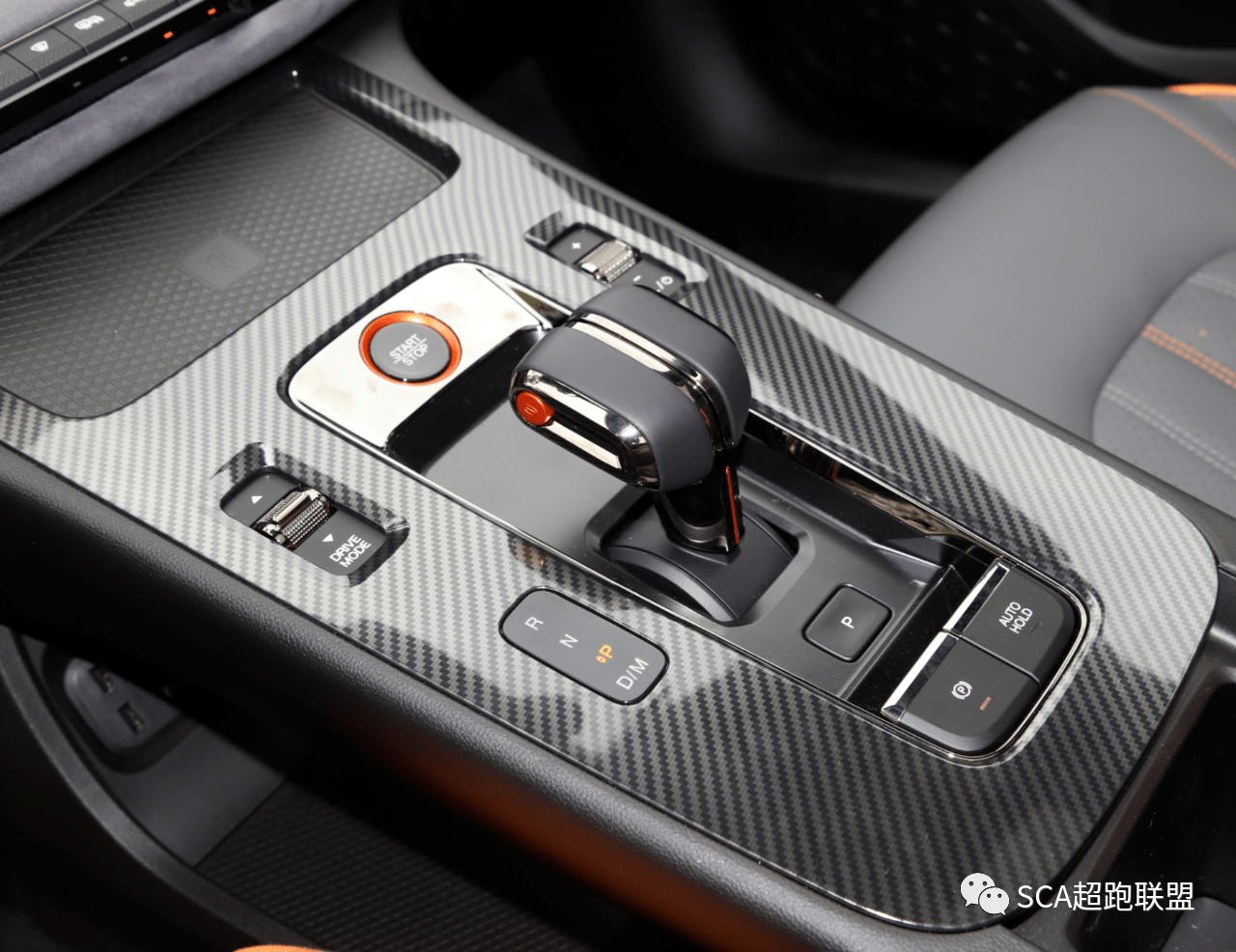 又一国产性能车，车长4753mm，265匹马力5.7s破百，入门就有8AT！_搜狐汽车_搜狐网