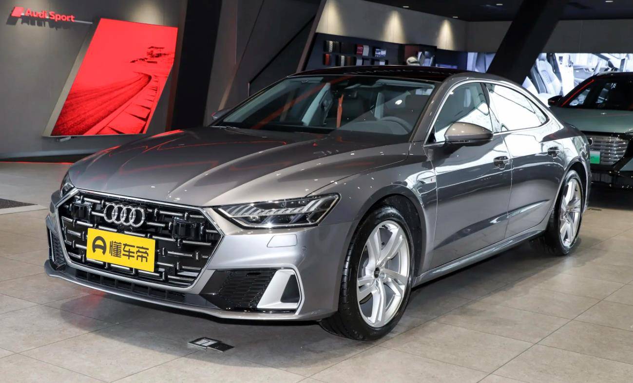 奥迪终于良心了？起售价比A6L还便宜，入门245马力，实拍奥迪A7L_搜狐汽车_搜狐网