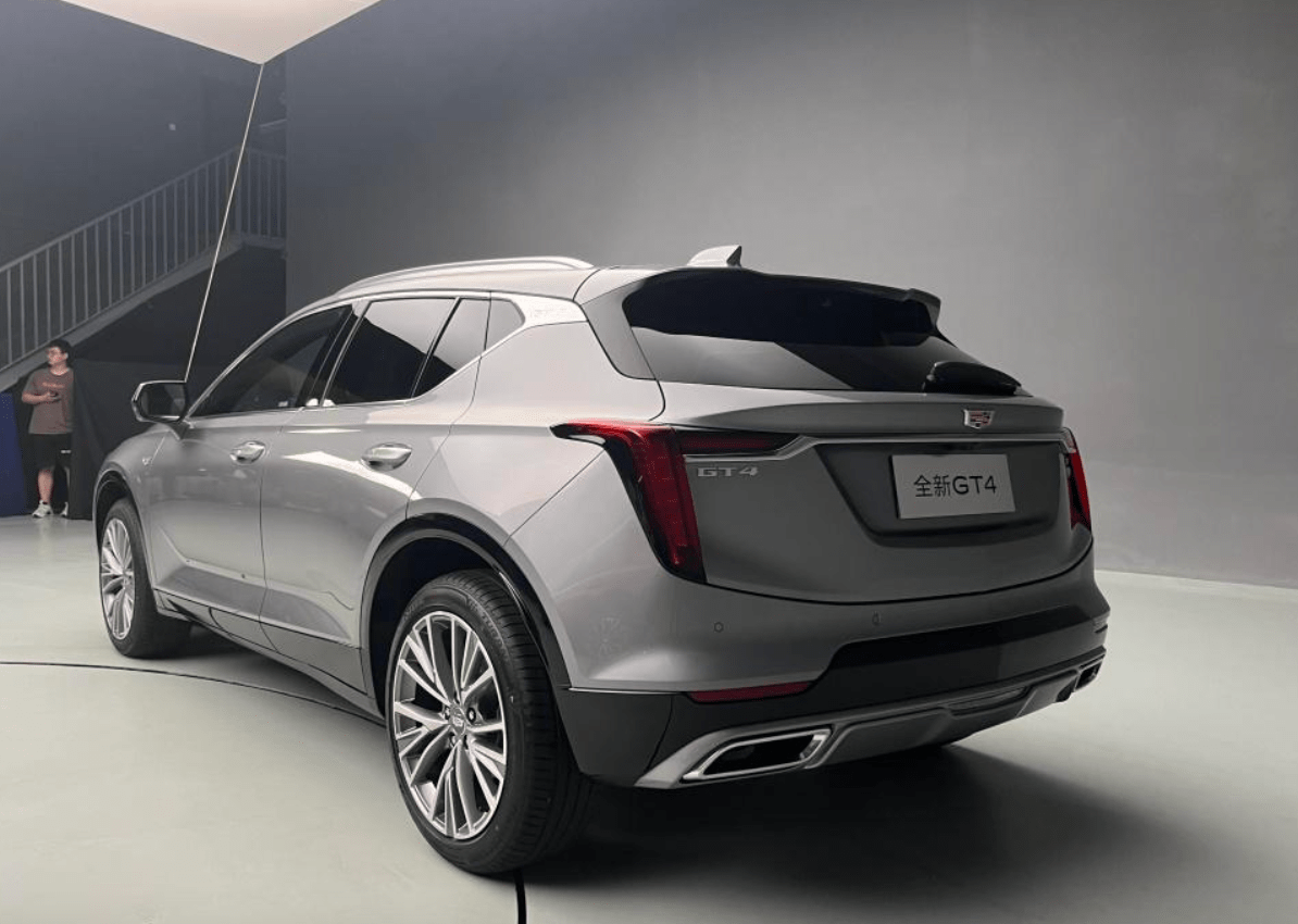 不到22万，1.5T就有204匹马力，凯迪拉克GT4不给奔驰GLA留活路？_搜狐汽车_搜狐网