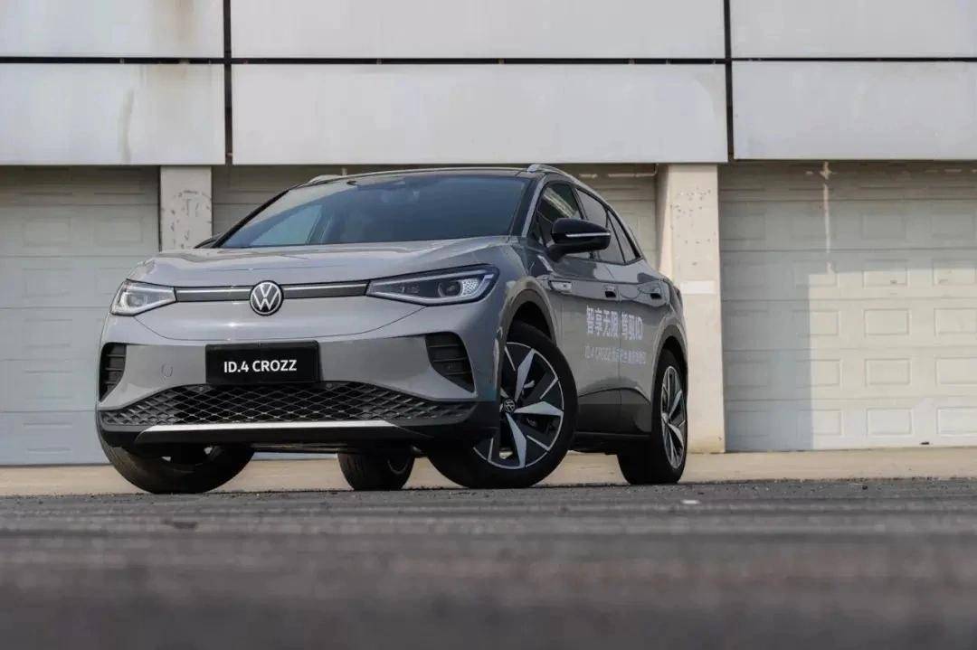 一款“真实在”的纯电！id.4 crozz“可城可郊”_搜狐汽车_搜狐网