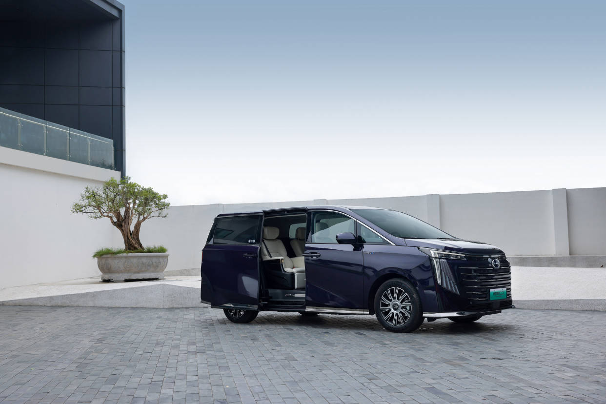 国产又一“狠角色”，比埃尔法漂亮，续航高达1032km_搜狐汽车_搜狐网