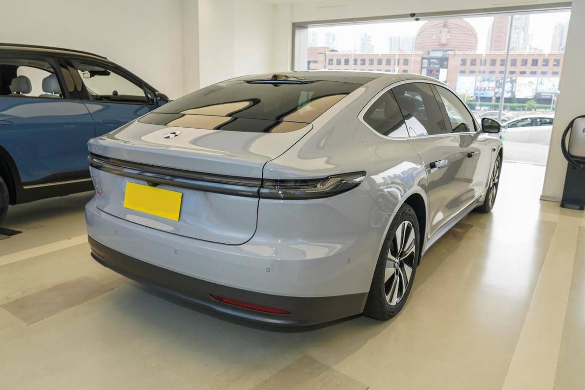 车长超5米，最快3.8秒破百，入门续航530km，蔚来ET7值得买？_搜狐汽车_搜狐网