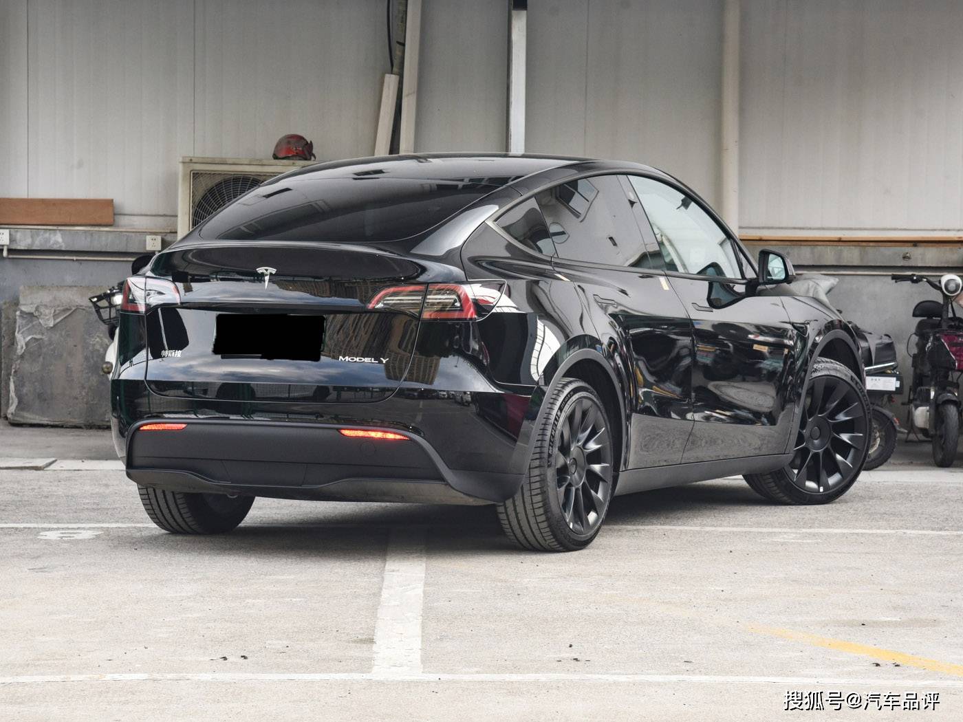 中型豪华SUV该选谁，特斯拉Model Y对比奥迪Q5L_搜狐汽车_搜狐网