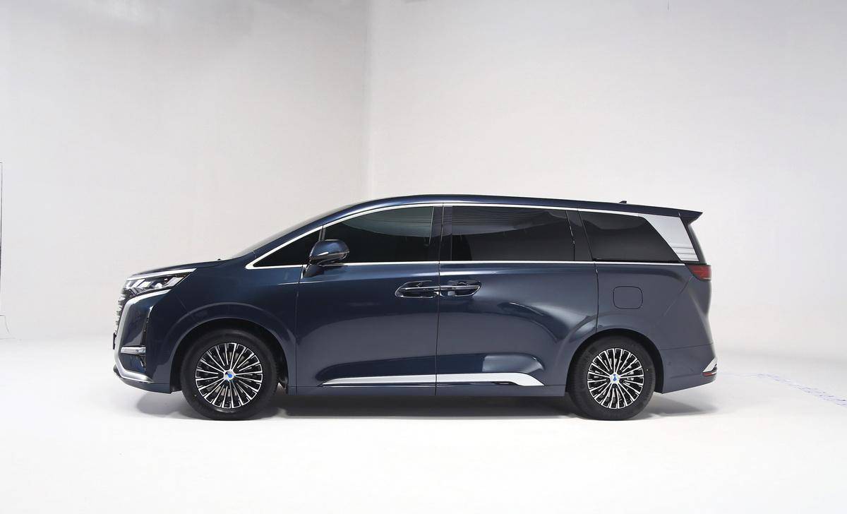 35万买家用MPV，赛那还是腾势D9？_搜狐汽车_搜狐网