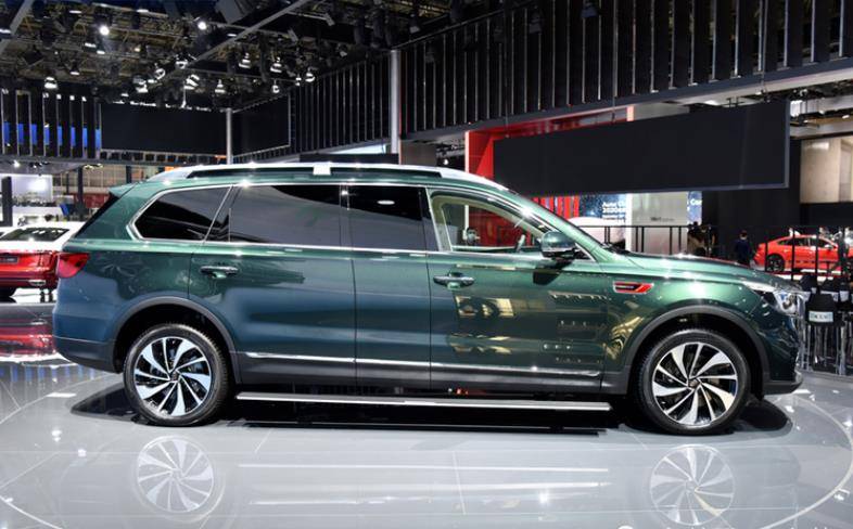 一汽红旗“HS7＋”广州车展首发，“帝王金”镶嵌，比Q5帅气多了！_搜狐汽车_搜狐网