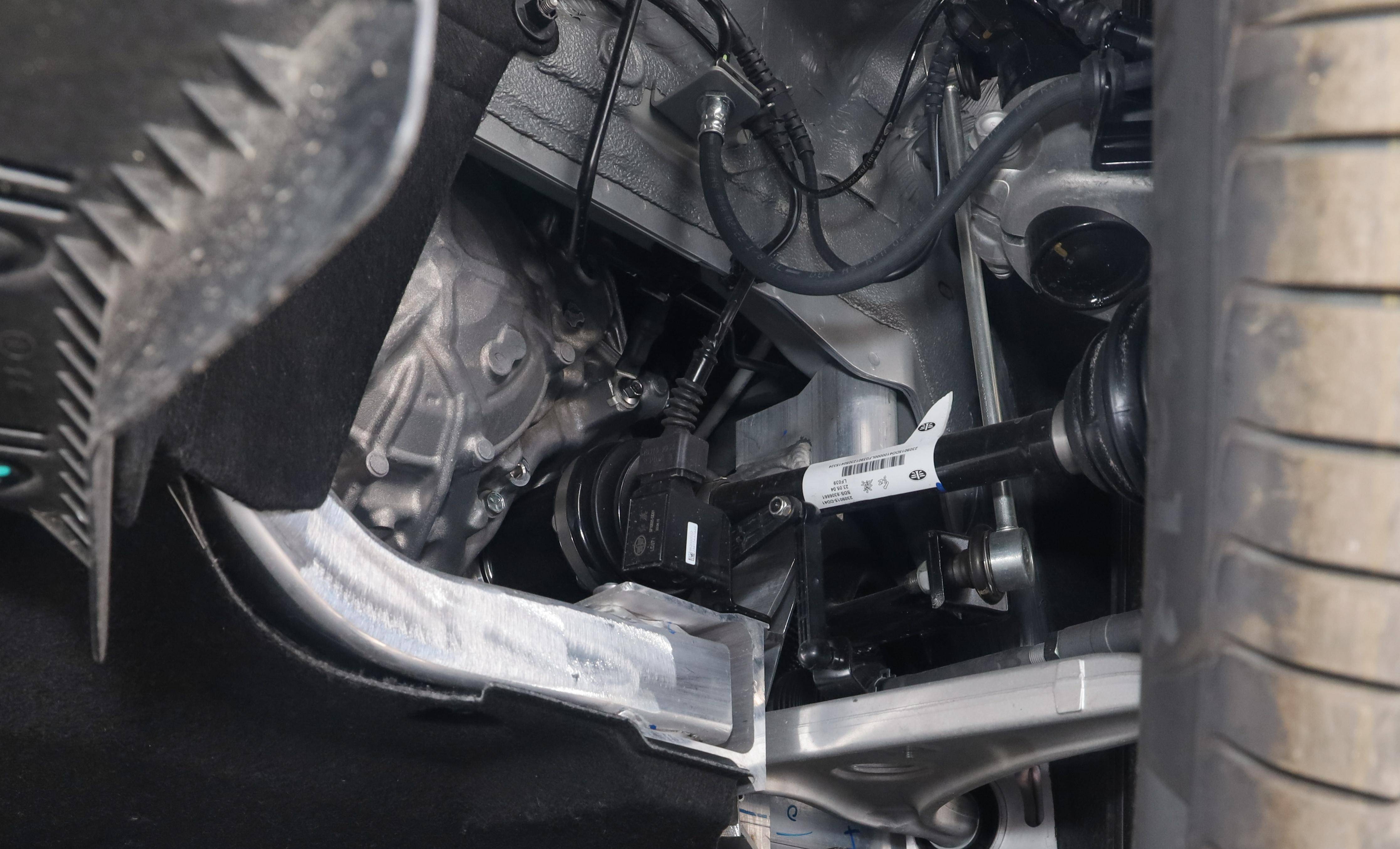 途观L真不香了！这SUV标配252马力+8AT，好开又大气，红旗HS5_搜狐汽车_搜狐网