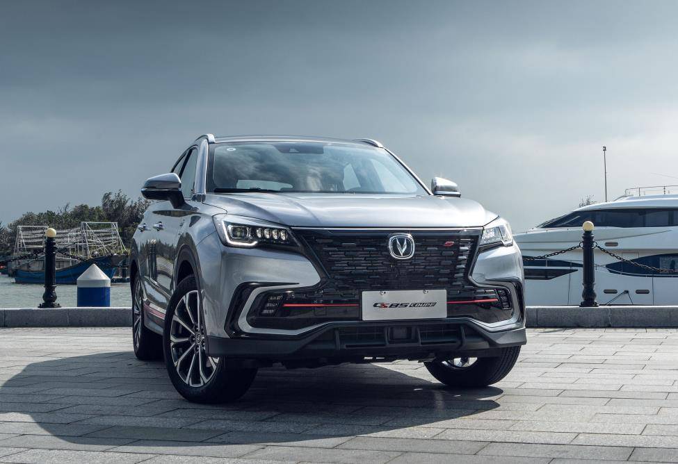 长安的这头“猛兽”终于出笼，2.0T爆233马力，配8AT＋四轮独悬_搜狐汽车_搜狐网