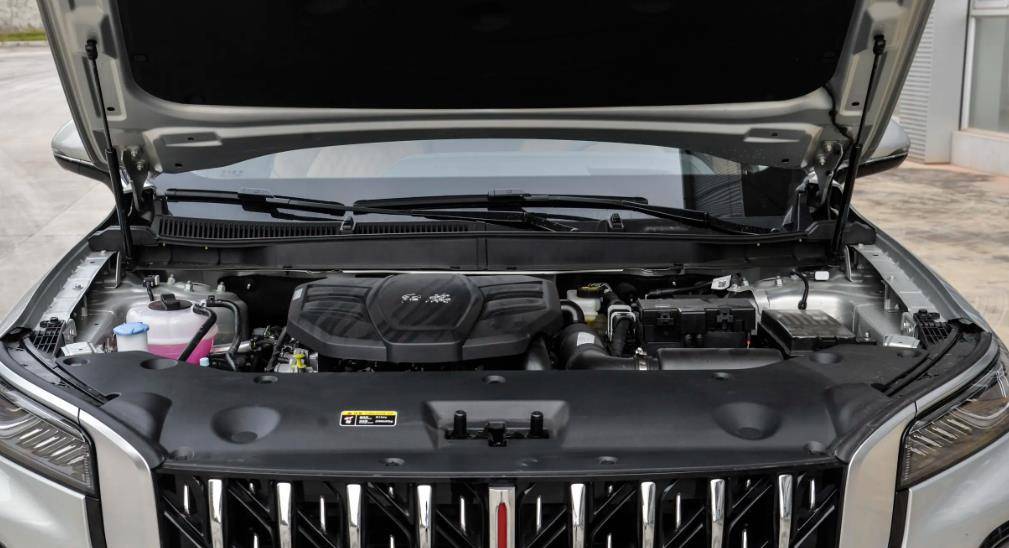 入门就有8AT+252马力，配置有所增加，解析全新红旗HS5竞争力_搜狐汽车_搜狐网