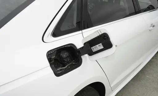 养一台2.0T低功率的奥迪A4L一年需要多少钱？月薪8000究竟够吗？_搜狐汽车_搜狐网