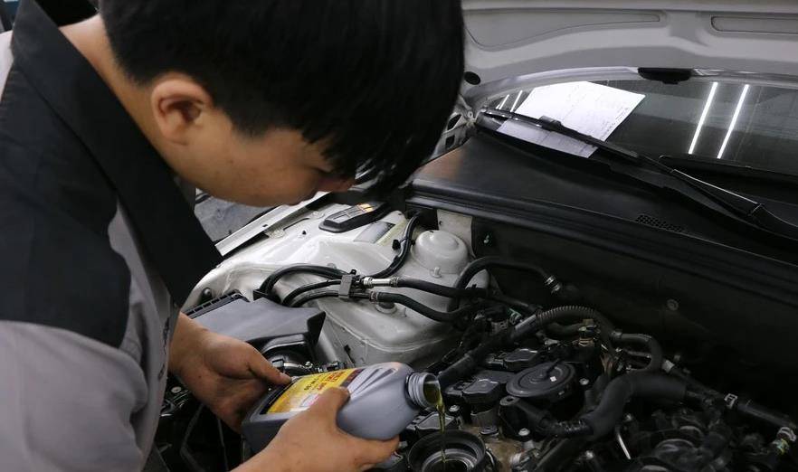 养一台2.0T低功率的奥迪A4L一年需要多少钱？月薪8000究竟够吗？_搜狐汽车_搜狐网