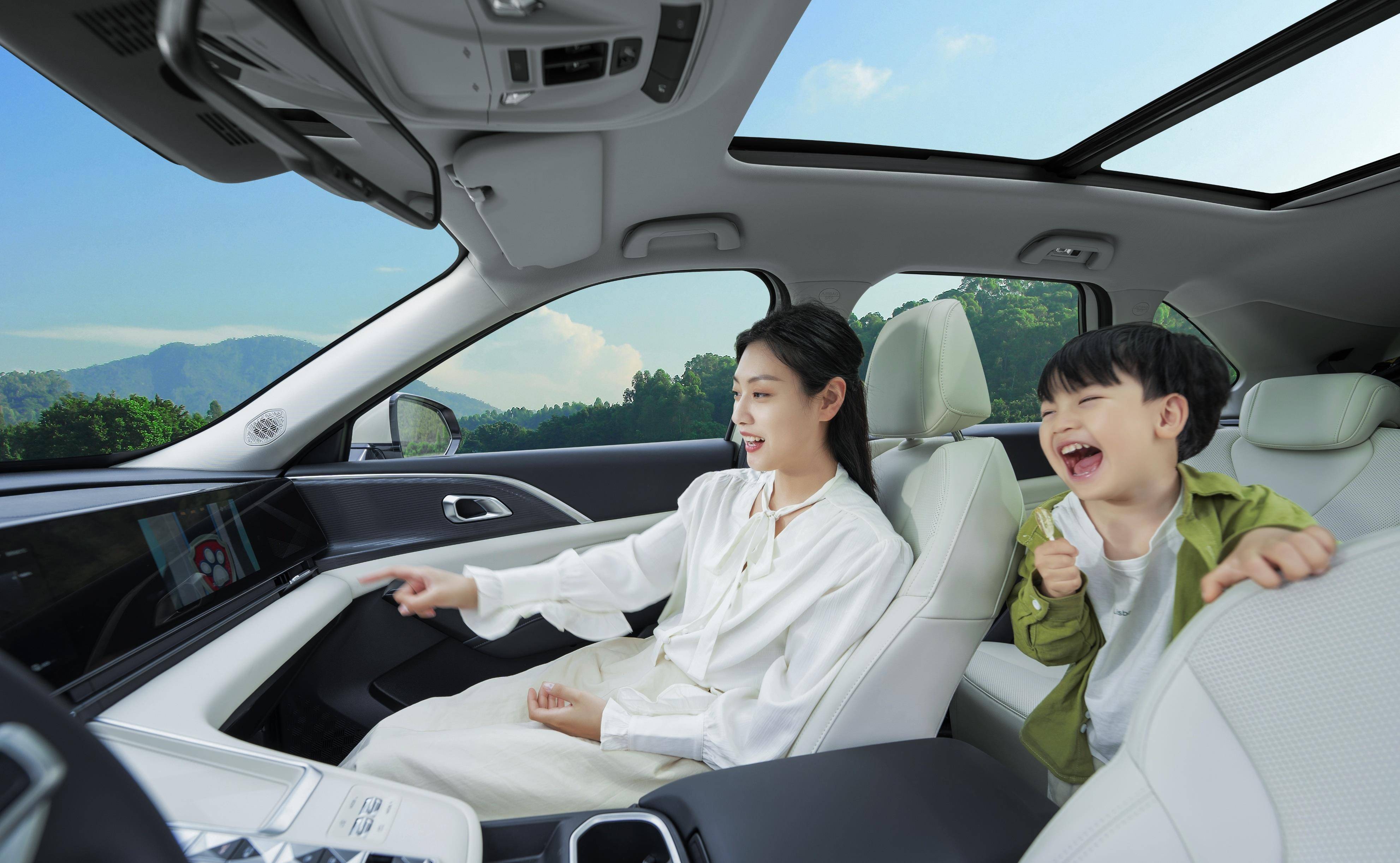 银河L7屁股没坐热就被截胡了！油耗1.78L续航1231公里标配电四驱_搜狐汽车_搜狐网