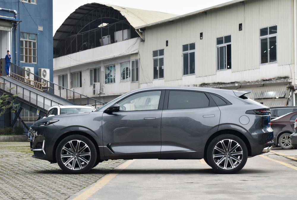 15.39万起，233匹，8AT，长安新SUV比本田冠道豪横_搜狐汽车_搜狐网