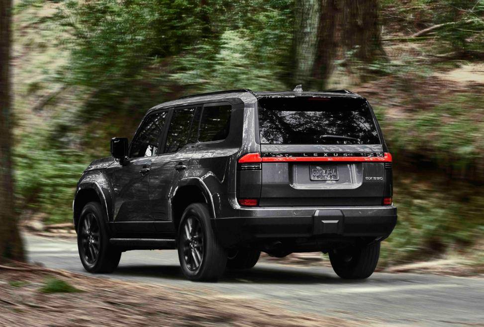 全新雷克萨斯GX曝光了，搭载3.5T+10AT+全时四驱，造型更加硬派了_搜狐汽车_搜狐网