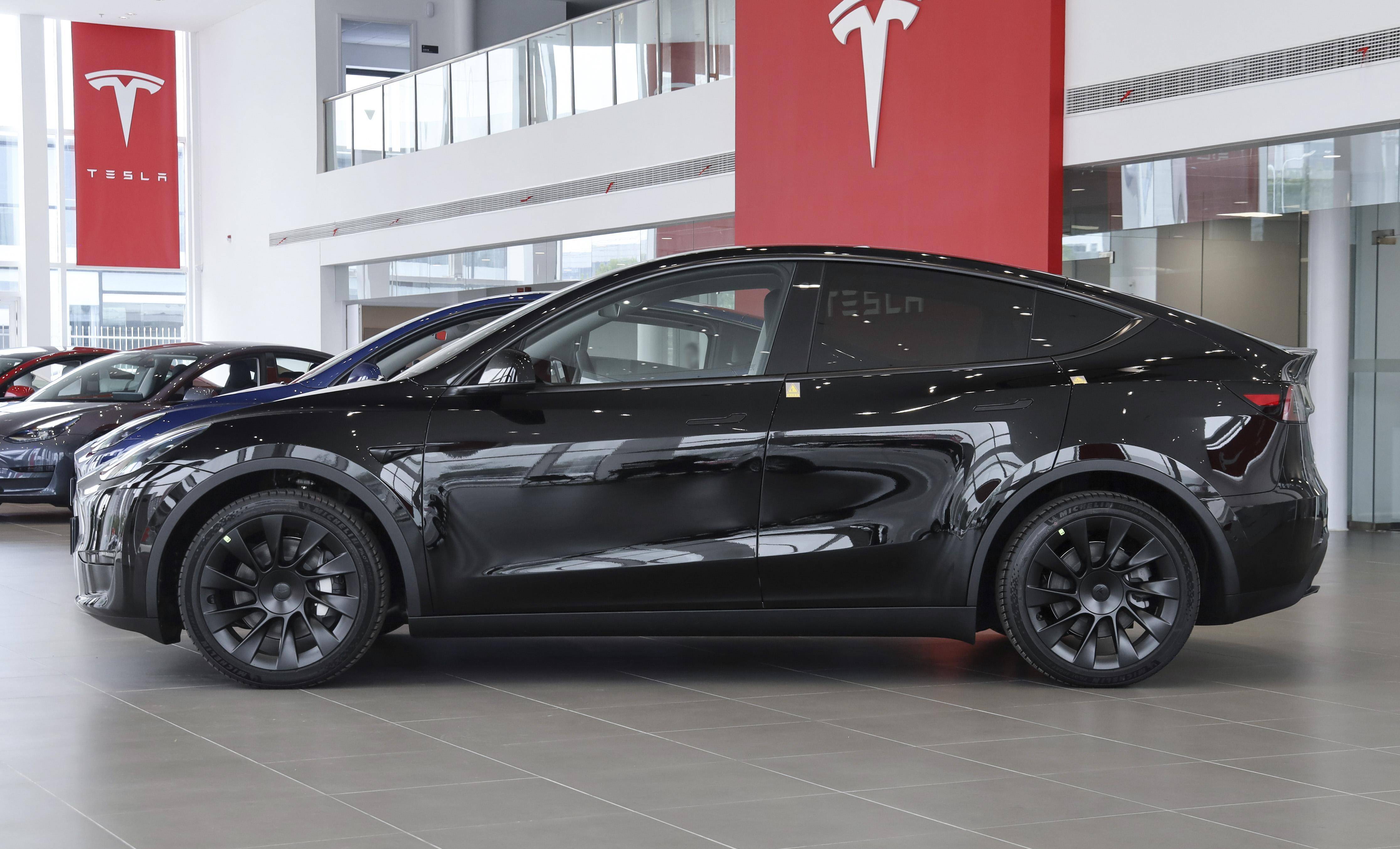 Model Y，颜值不错，适合追求个性的年轻人_搜狐汽车_搜狐网