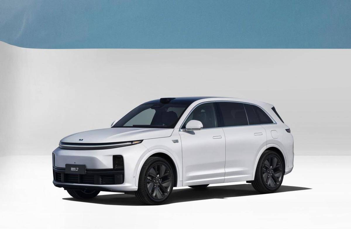 大五座SUV巅峰对决！领克09对比理想L7该怎么选？性格还是实用？_搜狐汽车_搜狐网