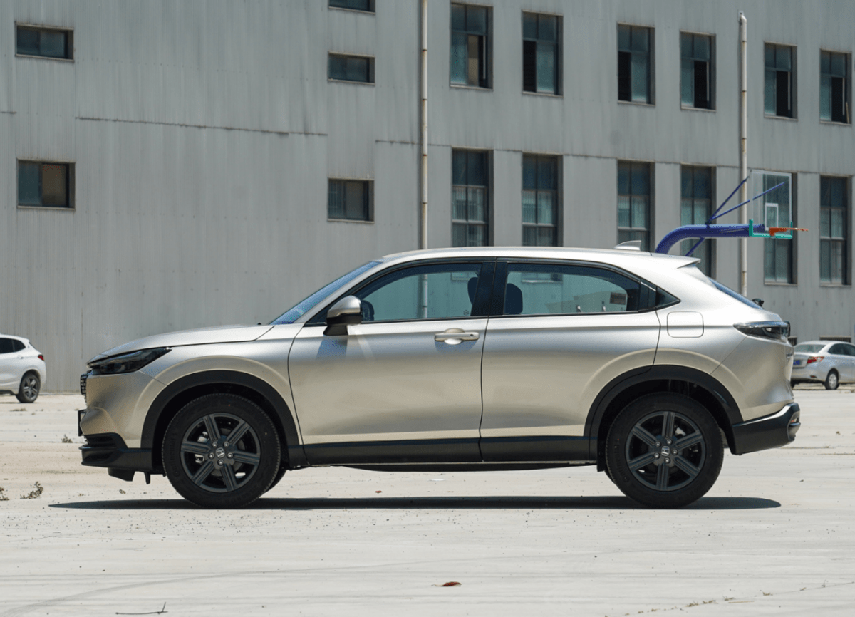 购车还在考虑本田XRV？不妨看看这台品质更高的领克06 Remix_搜狐汽车_搜狐网