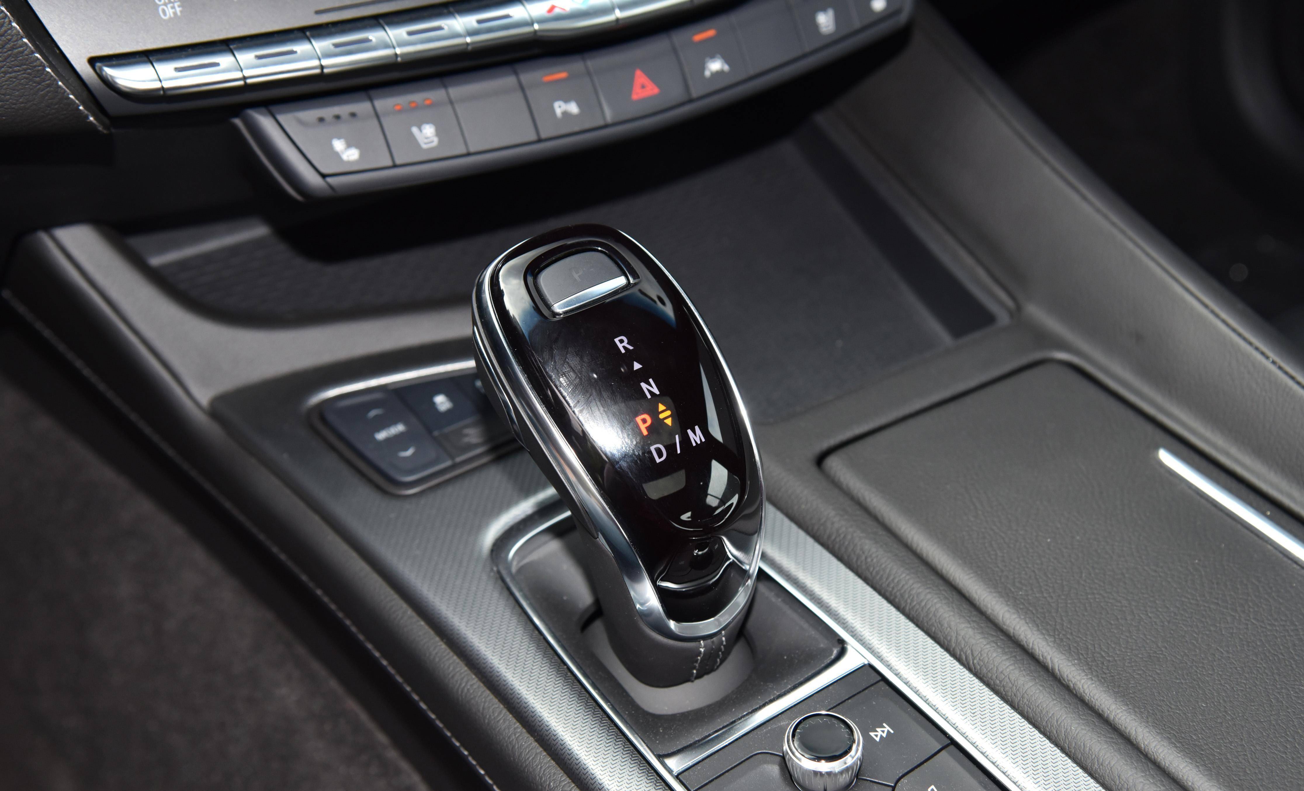 30万预算买豪华品牌轿车，你选宝马i3，还是凯迪拉克CT5？_搜狐汽车_搜狐网