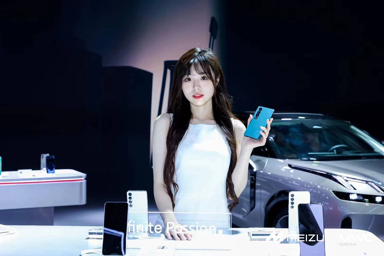 魅族归来仍是少年？Flyme Auto喜提央视认可_手机_系统_展厅