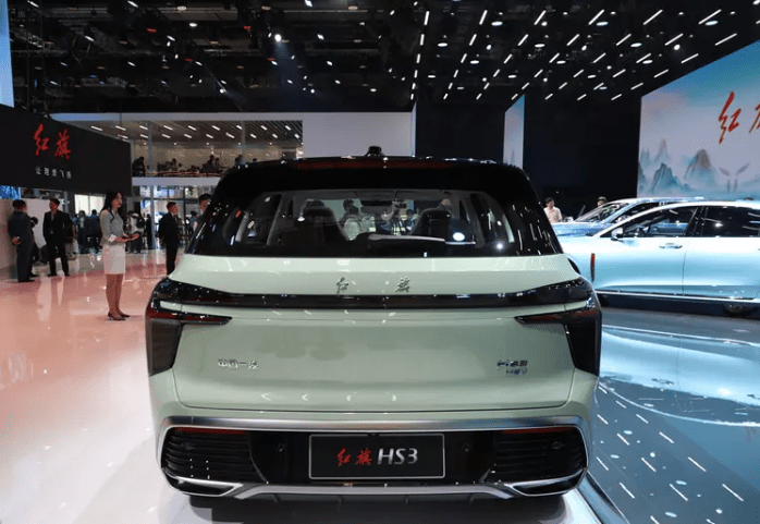 三种动力可选轴距超2米7，定位紧凑级SUV 红旗HS3 7月中旬上市_搜狐汽车_搜狐网