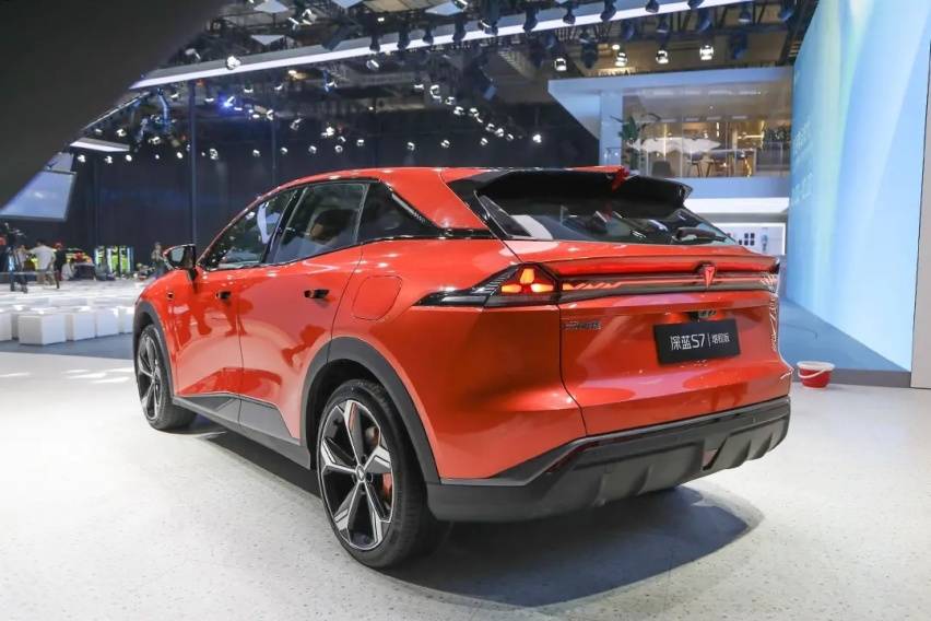 颜值在线，配置丰富，综合续航1000km以上，深蓝S7实力解析_搜狐汽车_搜狐网