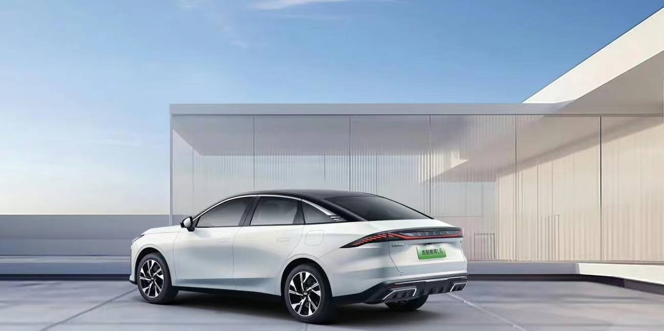 吉利银河L6官图首次公布 AI智能电混家轿即将登场_搜狐汽车_搜狐网