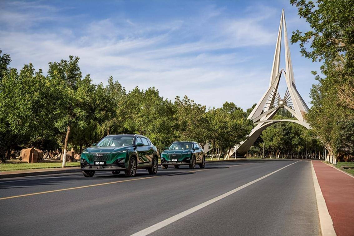 首个4挡电混SUV 1350km长续航 风神皓瀚开启“e启”计划_搜狐汽车_搜狐网