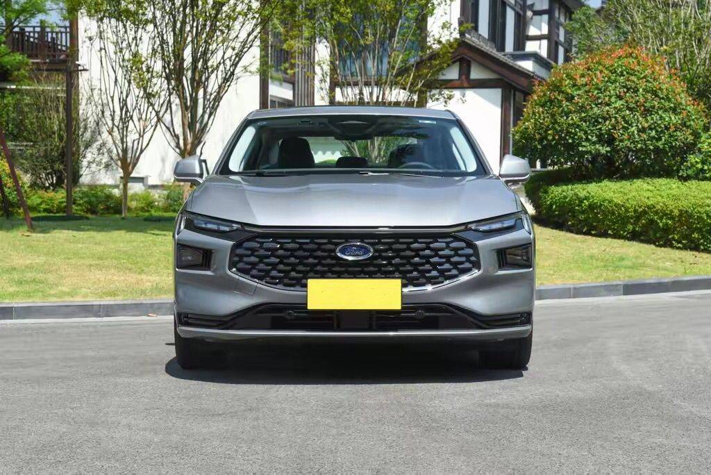 福特终于开窍了，配190马力+8AT，才14.98万起，带你看蒙迪欧1.5T_搜狐汽车_搜狐网