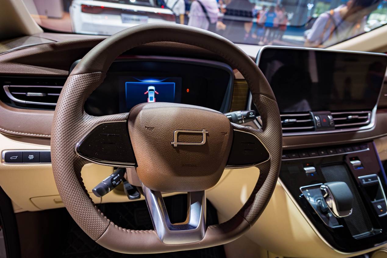 M9、B70纪念版+T90新版OTA：盘点一汽奔腾长春车展诚意「大礼包」_搜狐汽车_搜狐网