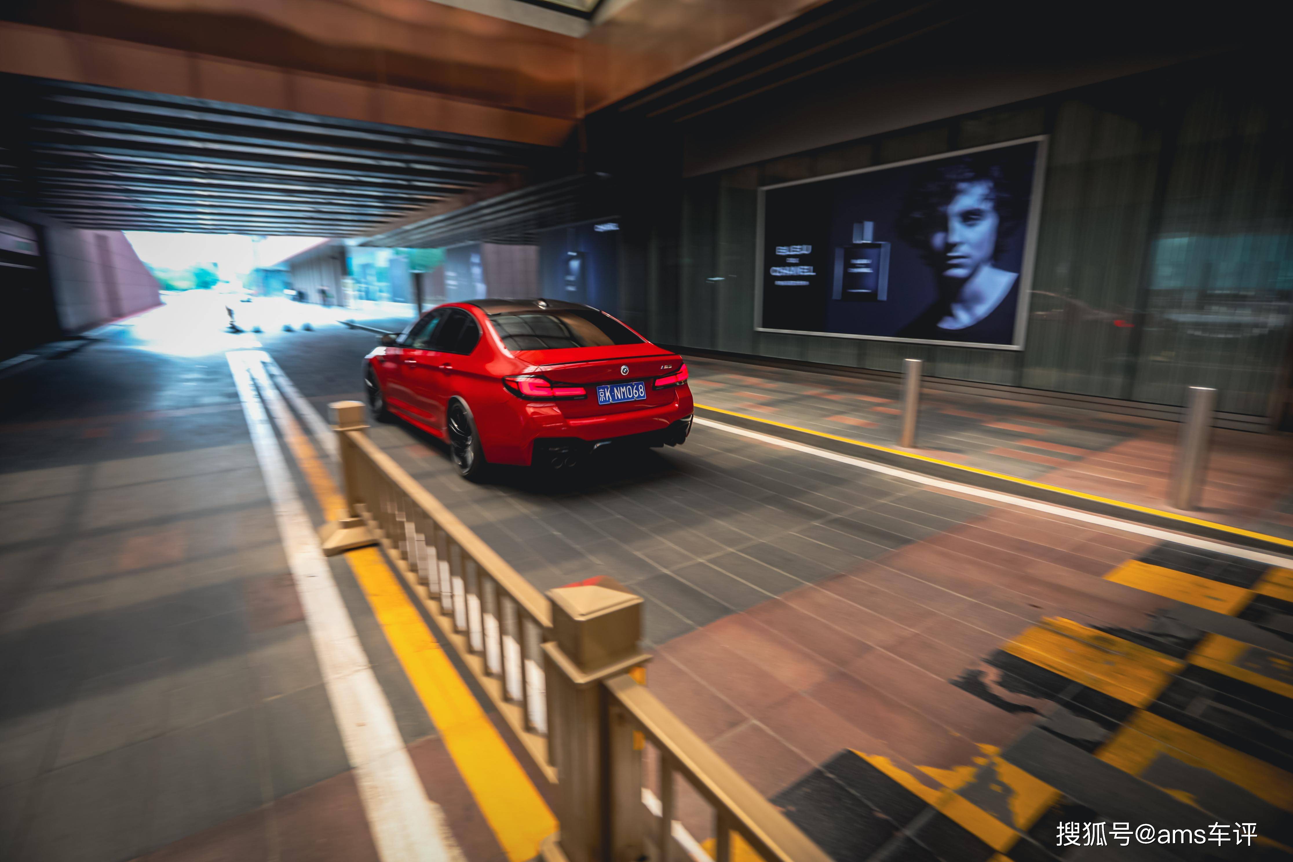 宝马M5：机械狂想曲_搜狐汽车_搜狐网