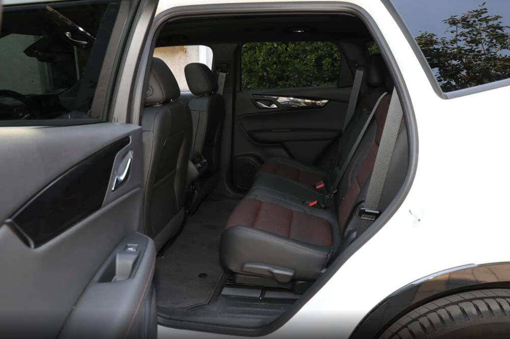 19.49万起，标配2.0T+9AT，车长超5米，雪佛兰开拓者不香？_搜狐汽车_搜狐网