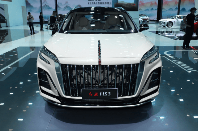 又一款国产suv，2.0T+8AT，252匹马力，顶配才19.58万_搜狐汽车_搜狐网