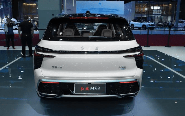 又一款国产suv，2.0T+8AT，252匹马力，顶配才19.58万_搜狐汽车_搜狐网