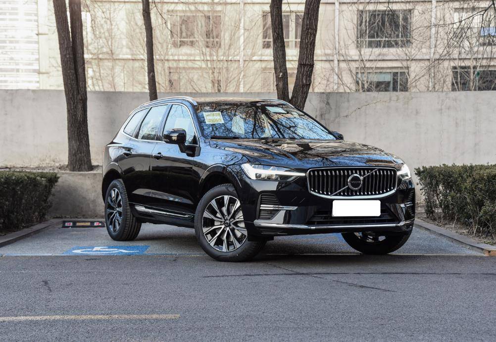 沃尔沃XC60自降身价，与奔驰GLB抢市场，车宽超1米9，不到30万_搜狐汽车_搜狐网