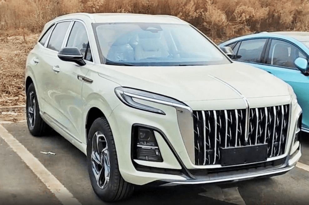 最高252马力还有四驱，试驾红旗HS3，入门级豪华还豪华吗？_搜狐汽车_搜狐网