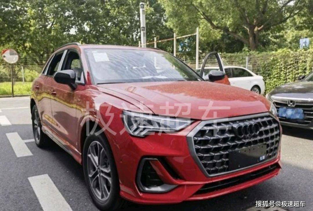 全新奥迪Q3登场，红色漆面更加时尚，1.5T引擎动力澎湃，真帅气_搜狐汽车_搜狐网