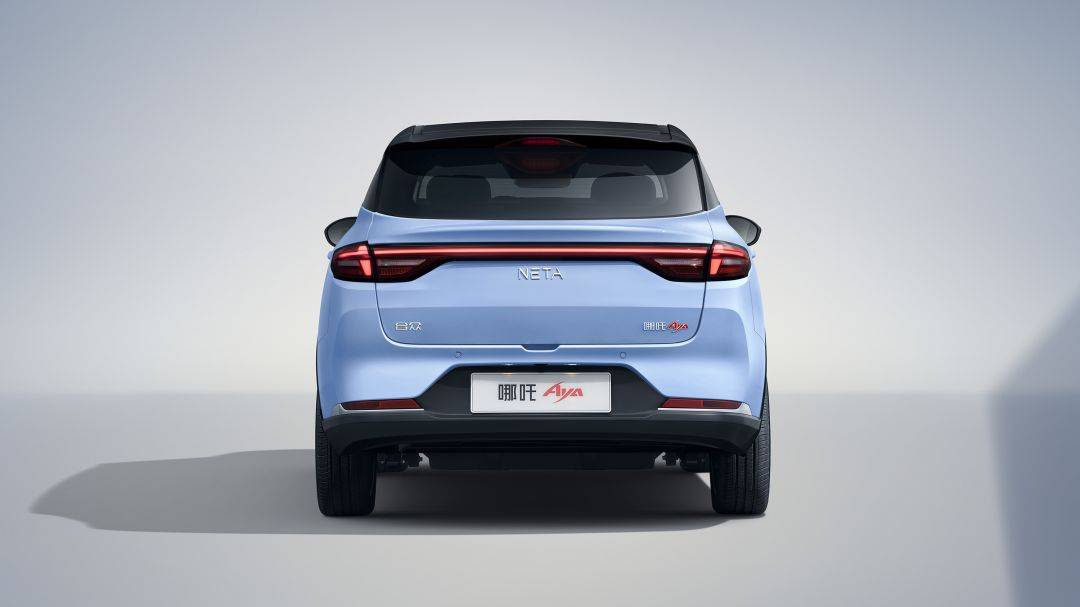 定位五座大空间智能纯电SUV 哪吒AYA上市售7.38万-8.88万元_搜狐汽车_搜狐网