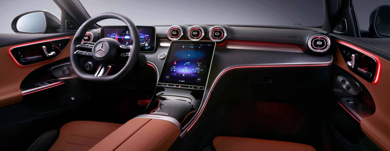 年轻人的梦想座驾，标配9AT，轴距2954mm，比3系漂亮_搜狐汽车_搜狐网