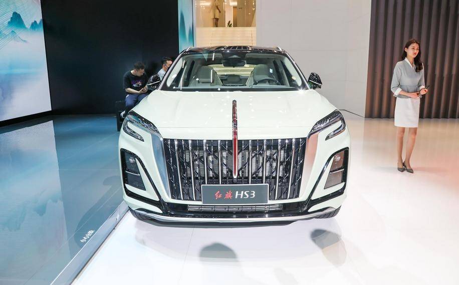 不再纠结，放弃奥迪Q2L，选择红旗HS3，排面最重要_搜狐汽车_搜狐网