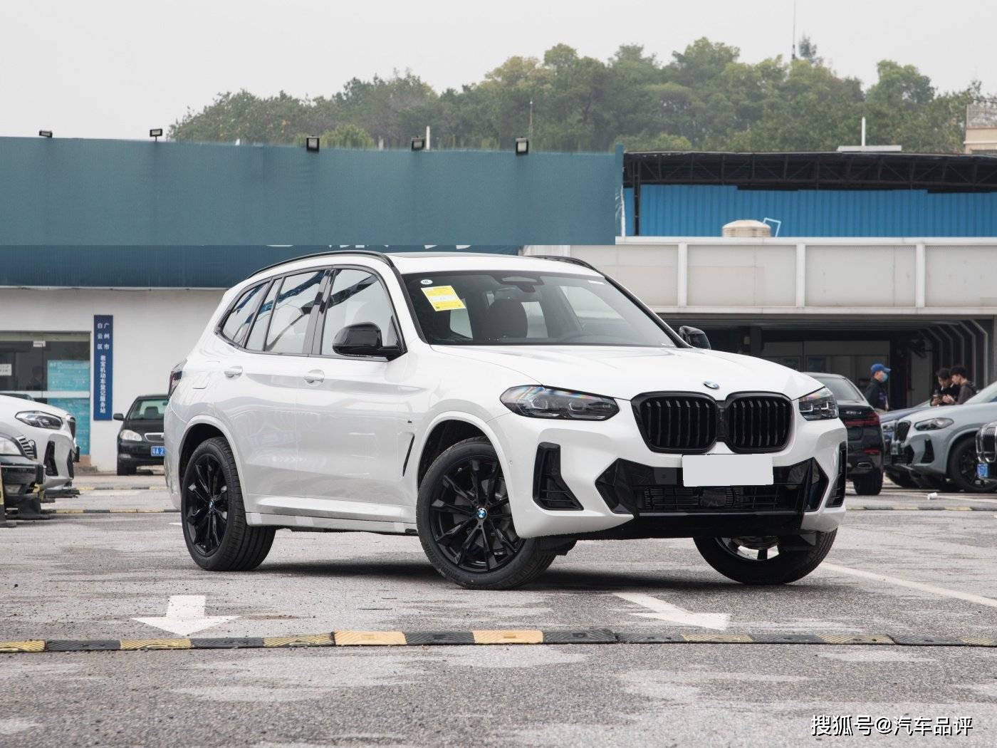 豪华品牌SUV怎么选？奥迪Q5L深度对比宝马X3谁更强_搜狐汽车_搜狐网