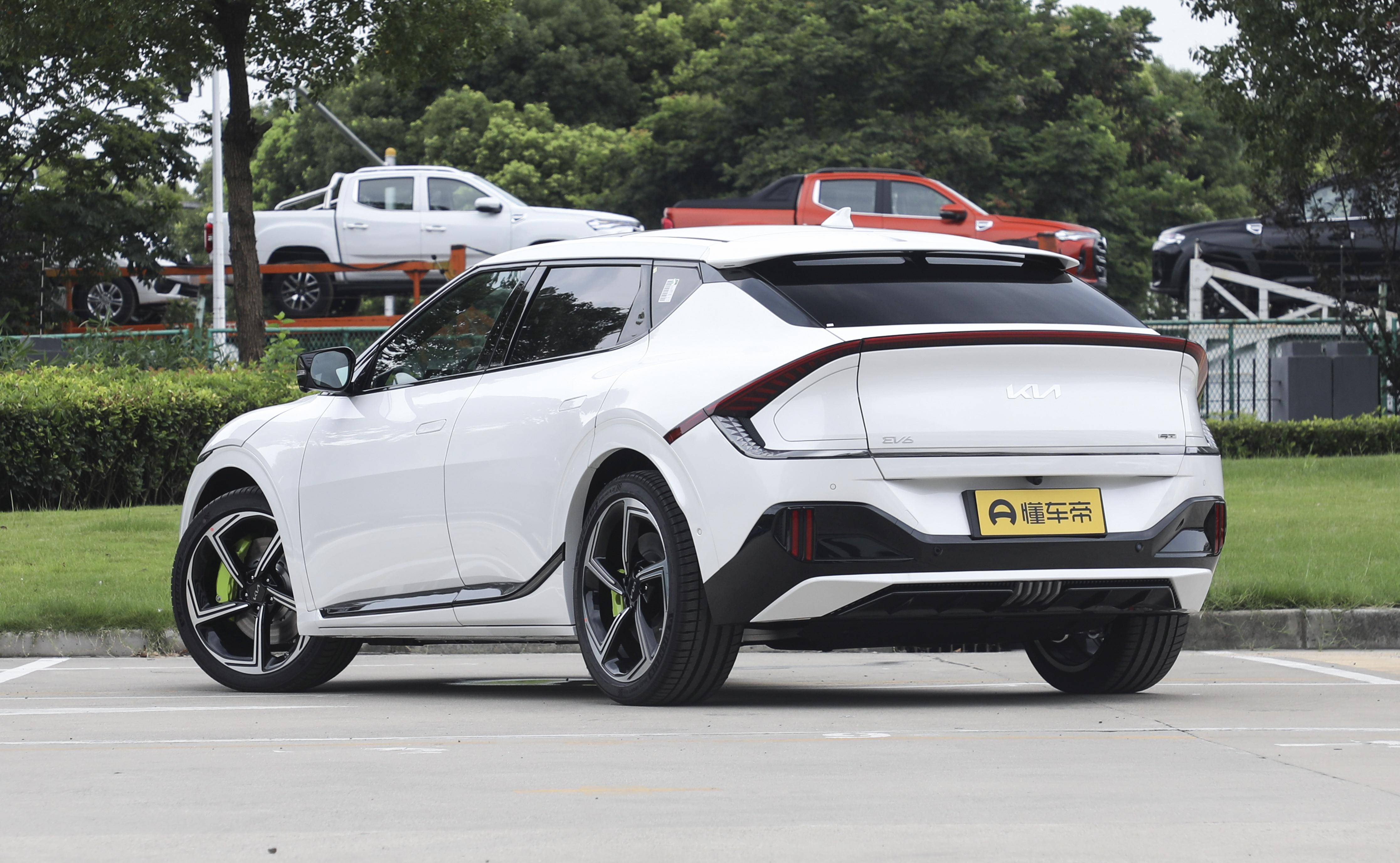是韩系车的大招吗？零百加速3.5秒，配800V超高速充电，起亚EV6_搜狐汽车_搜狐网