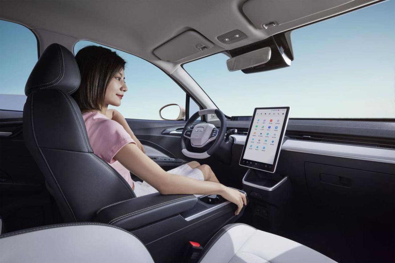 新车名利场|入门级电车价格低至7.38万元,带L2级智能驾驶辅助_搜狐汽车_搜狐网