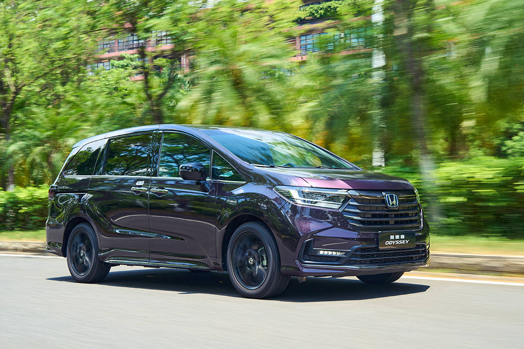 经典家用MPV再升级 依旧好用好开 外观还更酷了_搜狐汽车_搜狐网