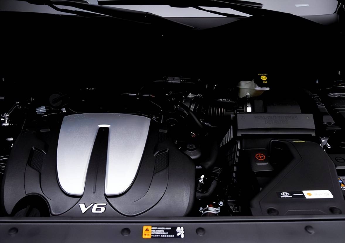 终极豪华SUV王者比拼，全新帕里斯帝黑骑士vs理想L9！_搜狐汽车_搜狐网